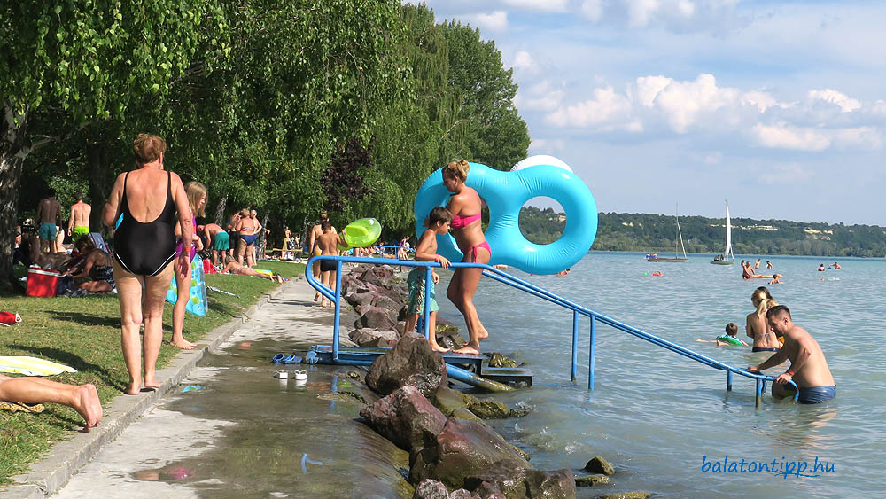 Balatonakarattya Bezerédj strand | Balatontipp