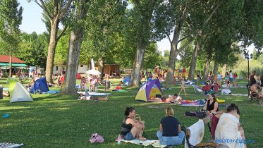 Balatonudvari Fövenyesi strand – 2025-ös árakkal – balatontipp.hu