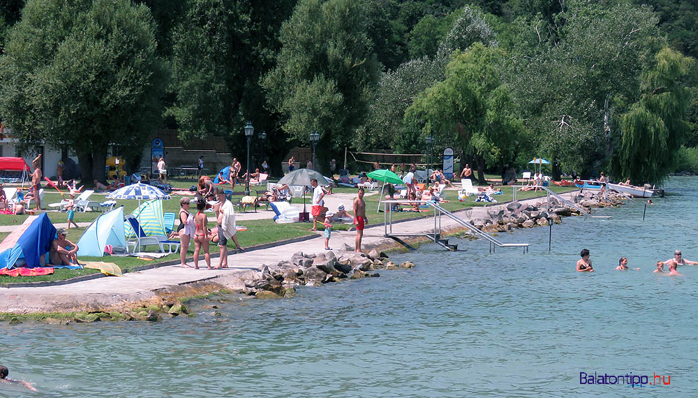 Tihany – Hajóállomási strand – 2025-ös árakkal – balatontipp.hu