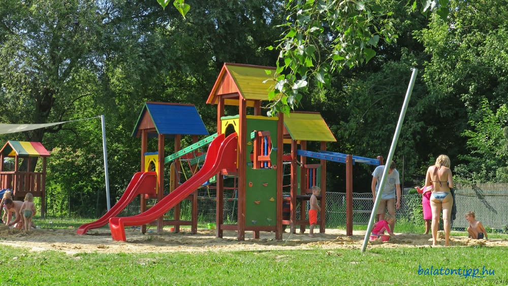 Balatonkenese – Megújult játszótér és sétány az akarattyai Bezerédj ...