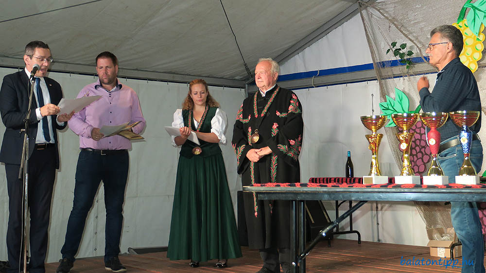 Zanka-Brazsil_Altmann-Tiborcz_Alexandra-Englert_Dezso-Dobosi_Daniel ...