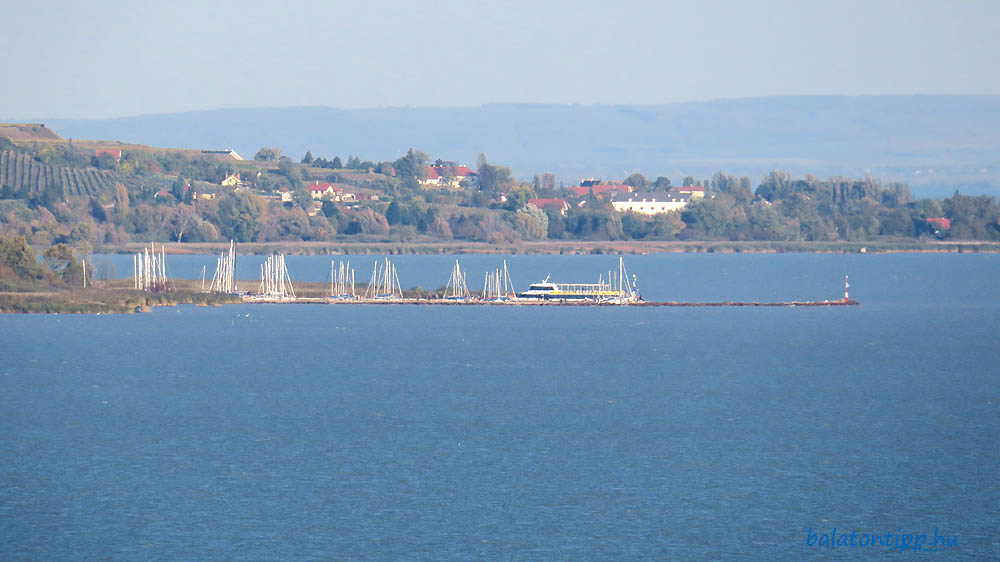 kilatas-szigligeti-kikoto-balatongyorok-pincetura-balatontipp-gyorffya ...