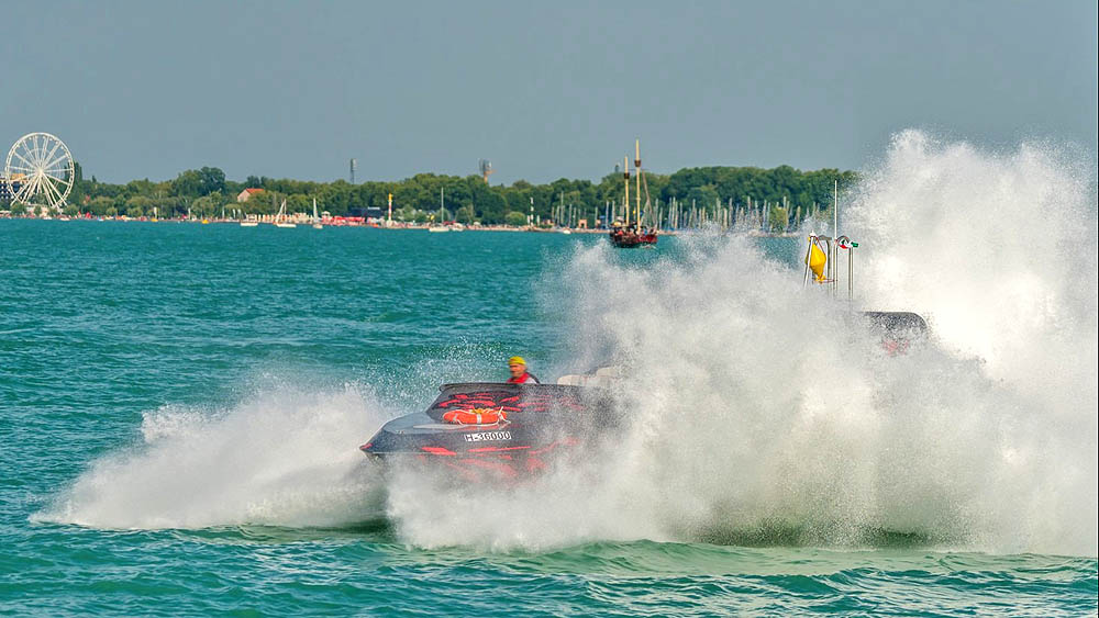Siófok – Nagy port kavar a balatoni állóvízen a Hyperjet ügye ...